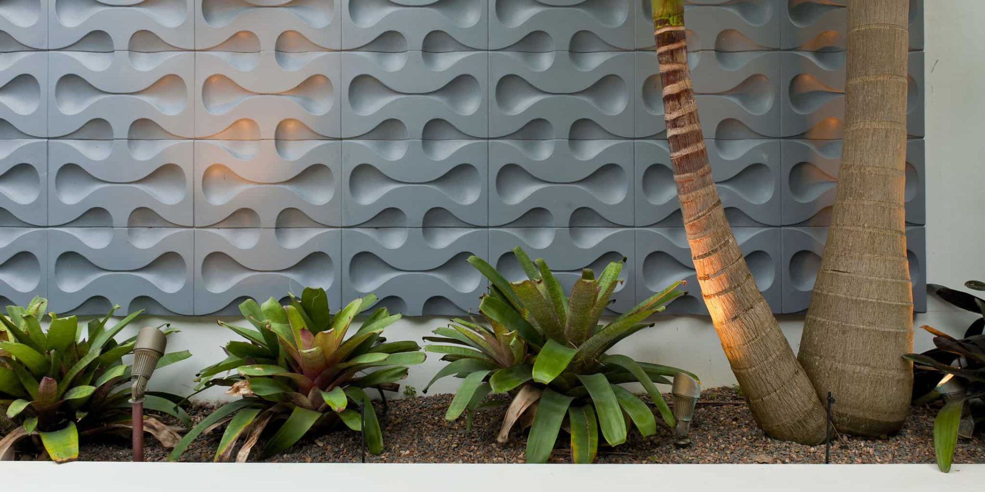 Stunning Sunken Courtyard Design For Coastal Oasis