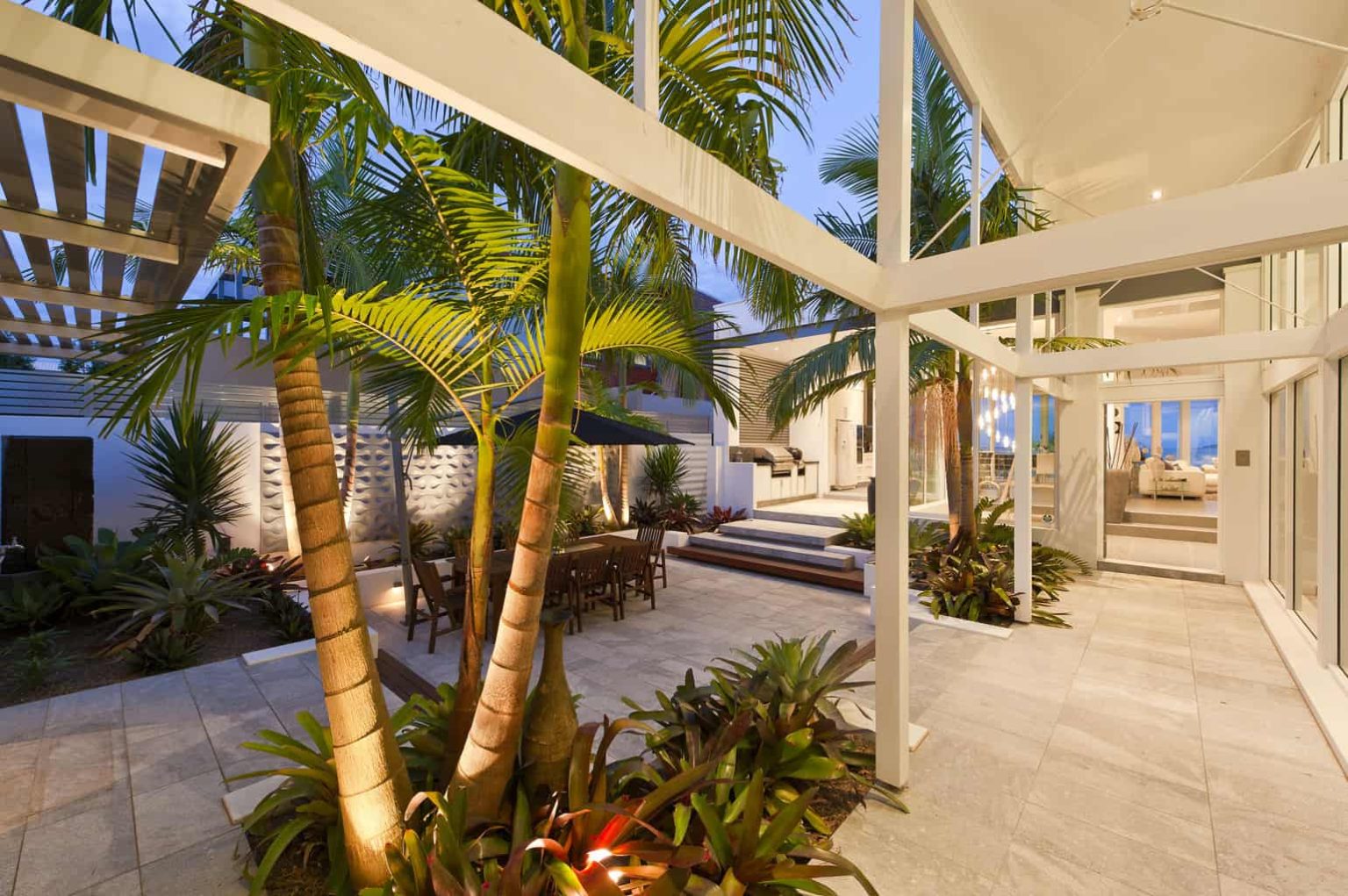 Stunning Sunken Courtyard Design For Coastal Oasis